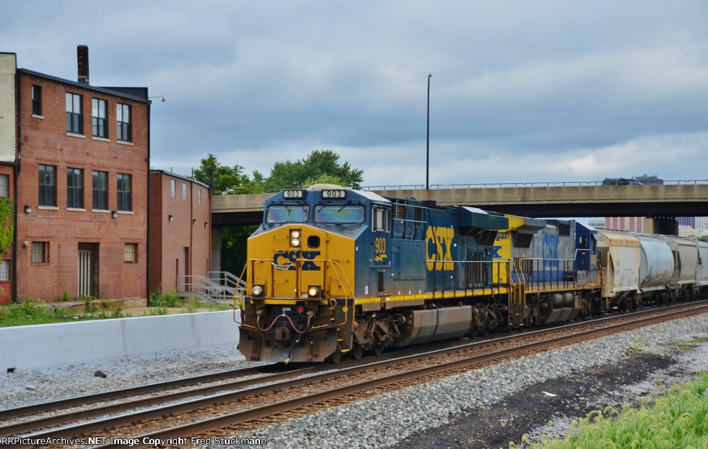 CSX 903